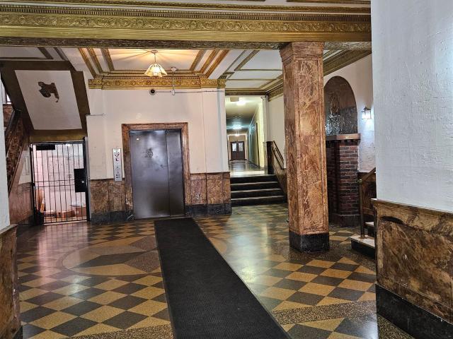 821 Bergen Ave # C0305
