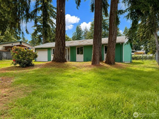 821 Gregory Way SE