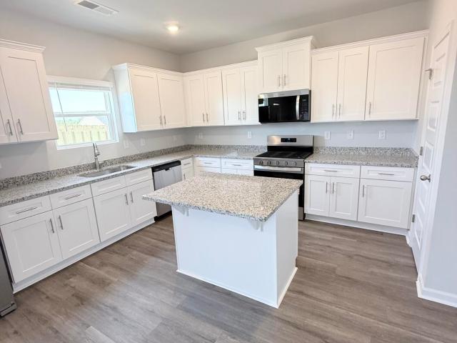 821 Dara Corners