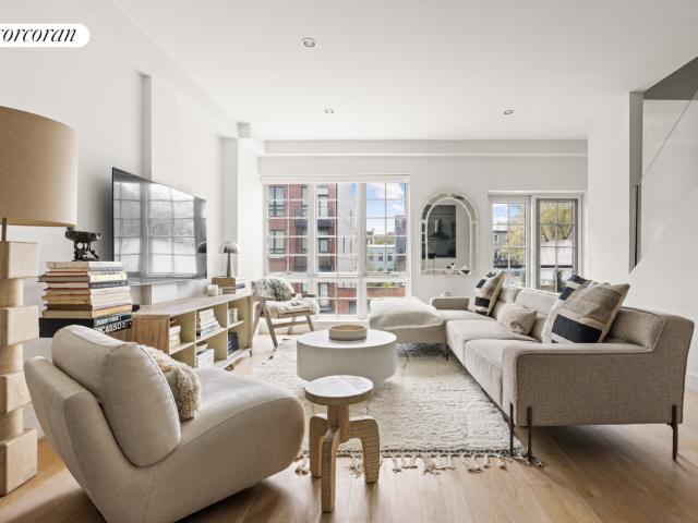 821 De Kalb Avenue, Brooklyn, NY