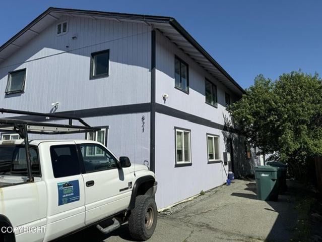 821 E 46th Ct, Anchorage, AK 99503