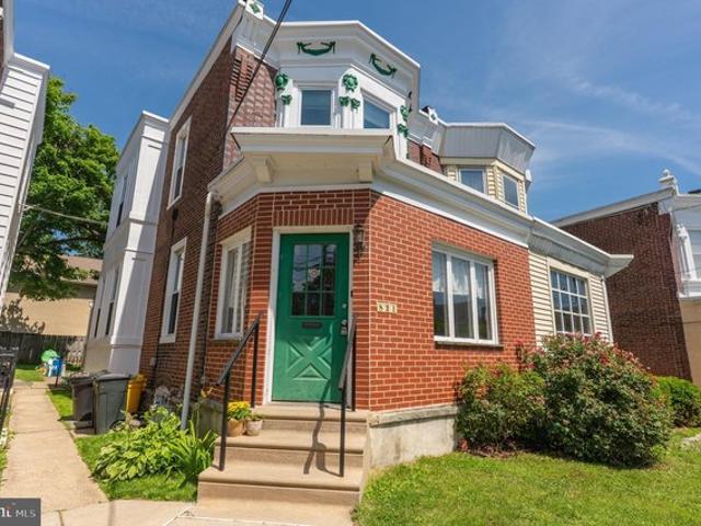 821 E Pleasant Ave, Glenside, PA 19038