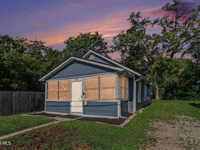 821 Elysian Ave, Toledo, OH 43607