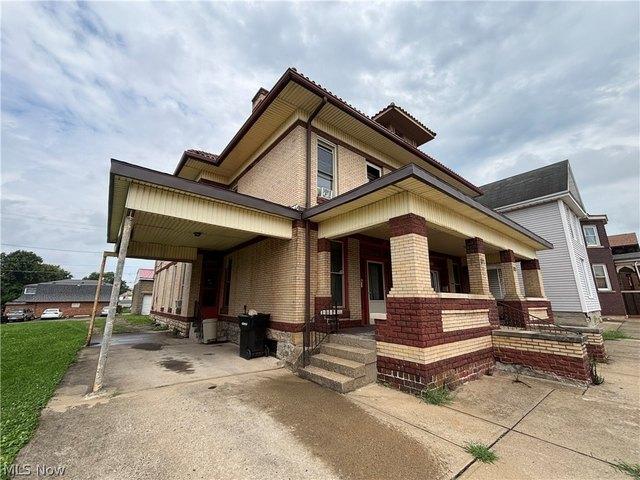 821 Market St, Zanesville, OH 43701