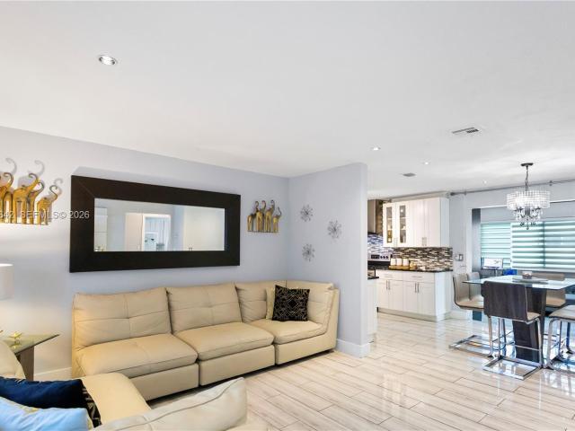 821 N 73rd Ave, Hollywood, FL 33024 | MLS #A11958