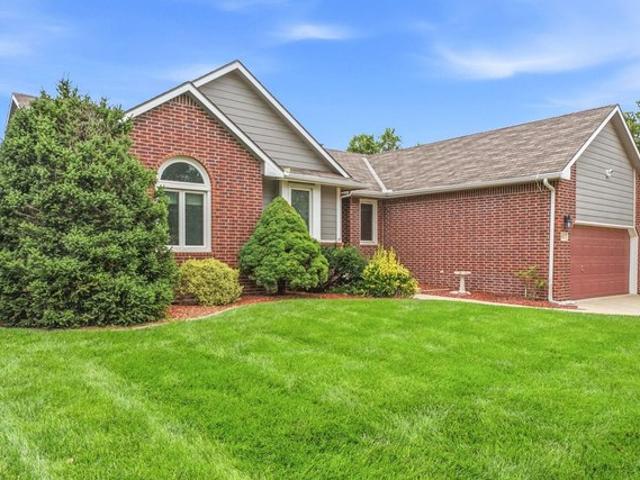 821 N Cedar Park St, Wichita, KS 67235