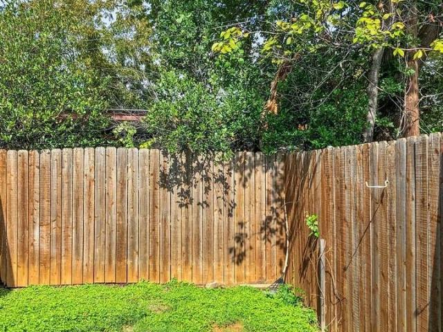 821 N. Mesquite St. 2 Bedroom Apartment for Rent at 821 N Mesquite St, Arlington, TX 76011 Town North