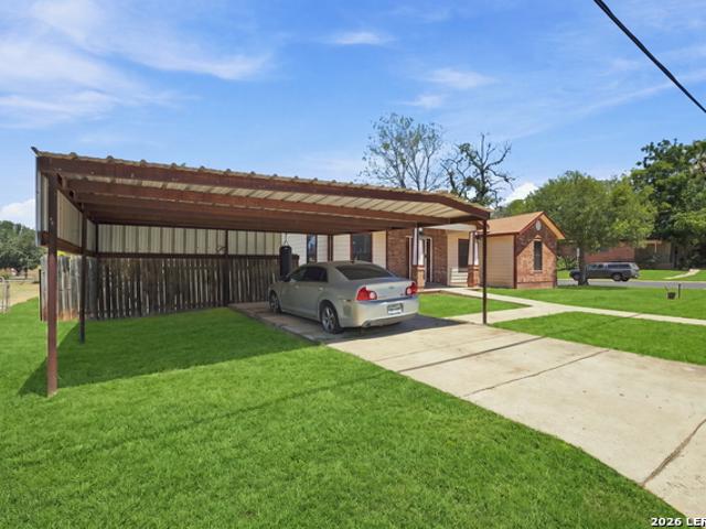 821 S E Colorado St