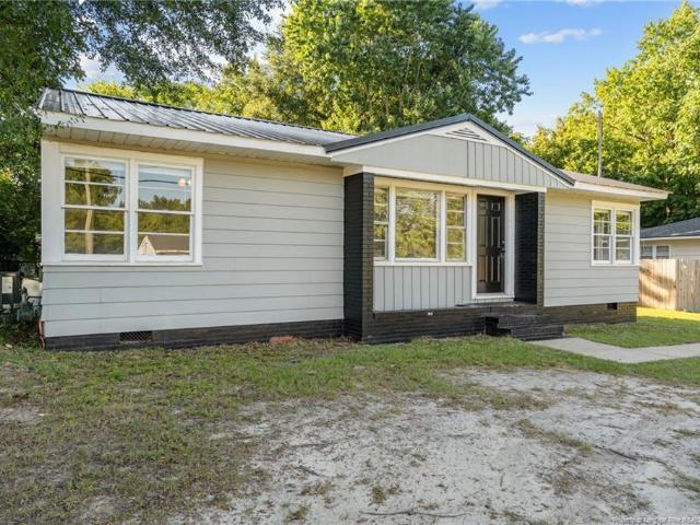821 Sandalwood Drive