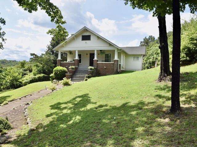 821 Summit Ave, Chattanooga, TN 37412