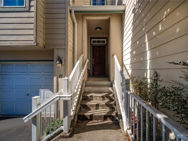 821 Sunset Boulevard NE # F1