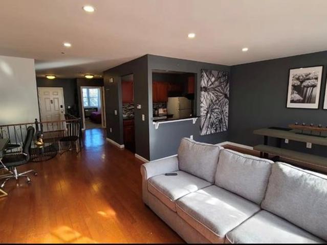 821 Prospect Ave, Westbury, NY 11590