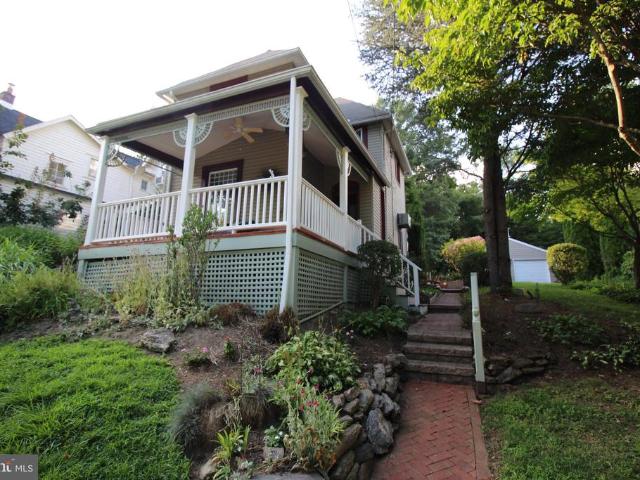821 Rock Lane