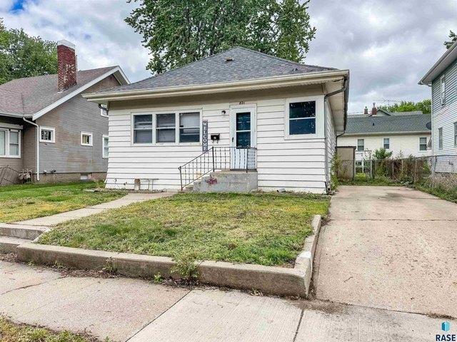 821 W 15th St, Sioux Falls, SD 57104