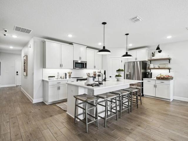 821 W Horizon Ln, Citrus Springs, FL 34434
