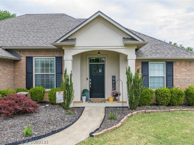 821 Woodland Way