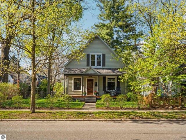 821 Webster St, Traverse City, MI 49686