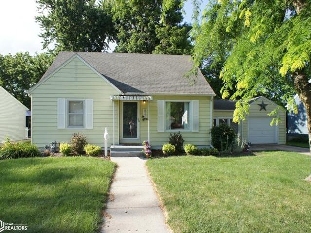 821 Webster St, Webster City, IA 50595