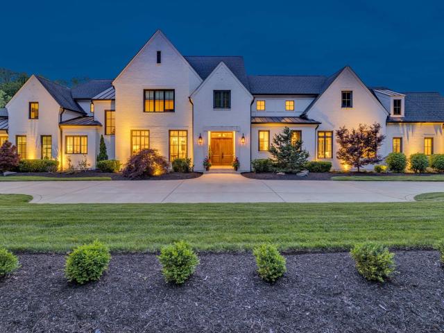 821 Windstone Blvd