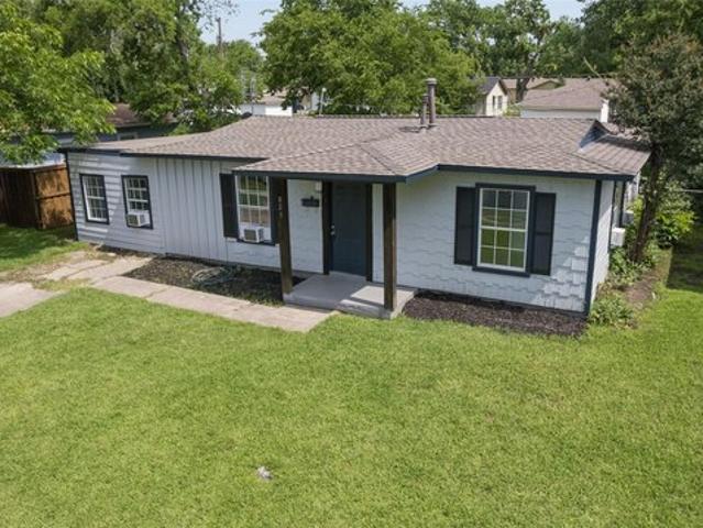 821 Travis St, Garland, TX 75040