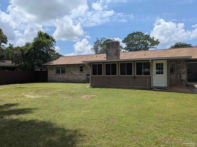 8224 Monticello Dr, Pensacola, FL 32514