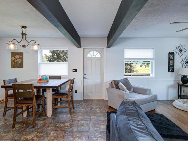 8224 S Schomberg Road