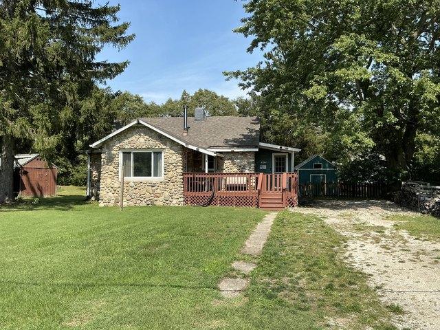 8224 th Ave, Coloma, MI 49038