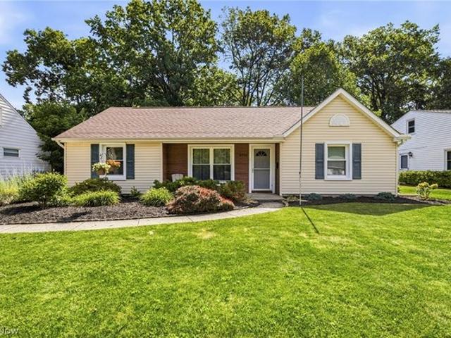 8225 Dartmoor Rd, Mentor, OH 44060