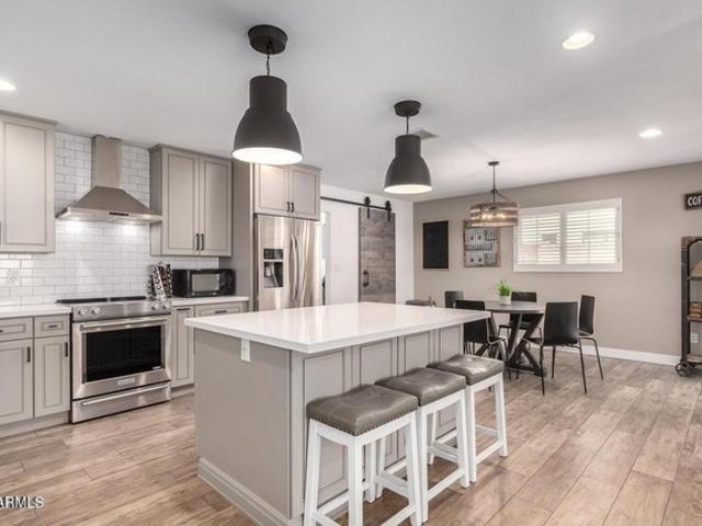 8225 E Minnezona Ave, Scottsdale, AZ 85251