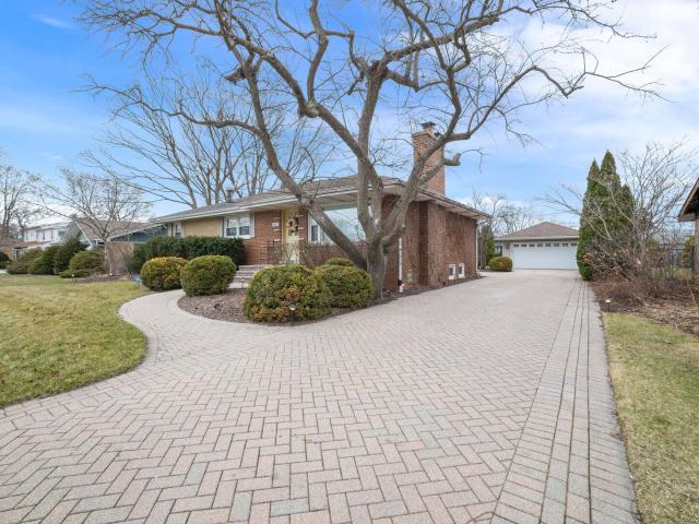 8225 S Lorel Ave, Burbank, IL 60459 | Compass