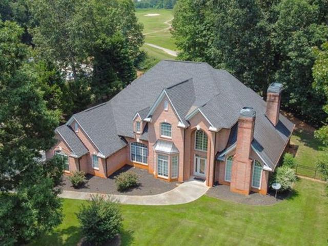 8225 7 Oaks Dr, Jonesboro, GA 30236