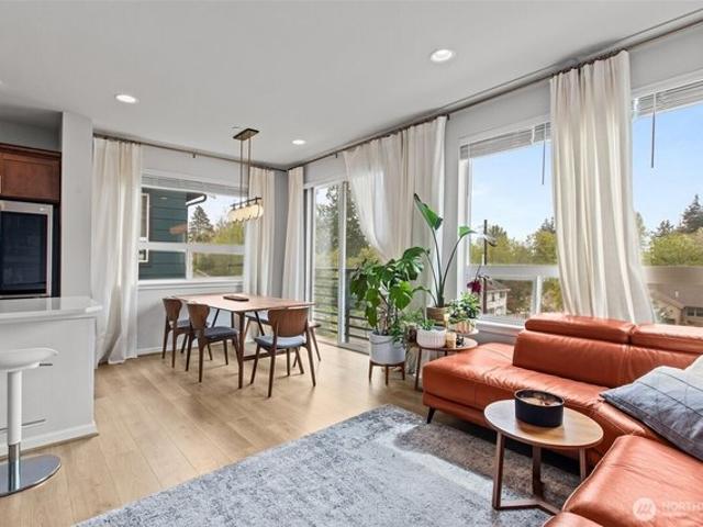 8226 S 132nd St, Seattle, WA 98178