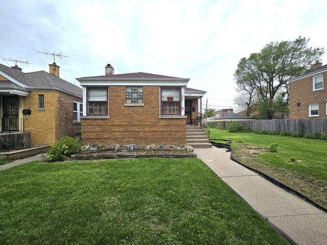 8226 S Colfax Ave, Chicago, IL 60617