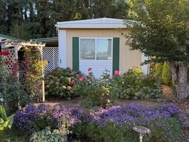 82274 River Dr Unit 1, Creswell, OR 97426