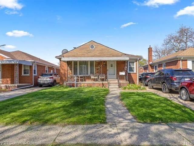 8227 Riverview St, Dearborn Heights, MI 48127