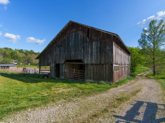 8228 Highway 705