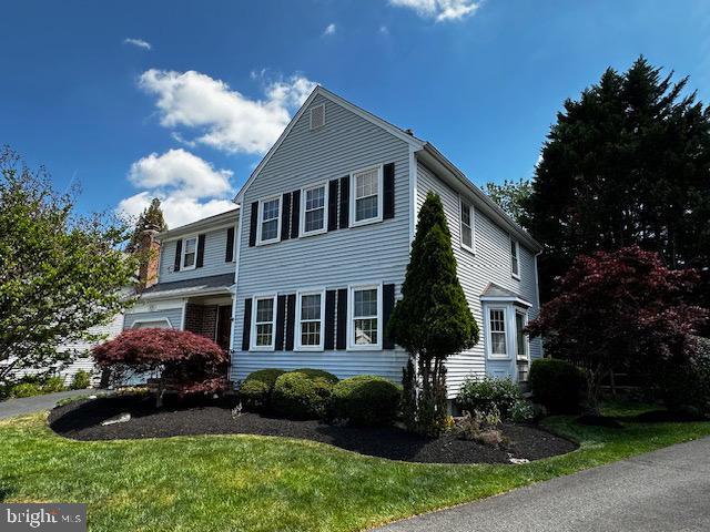 8229 Bell Lane
