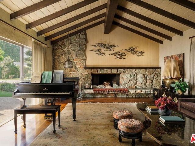 8229 Davista Drive