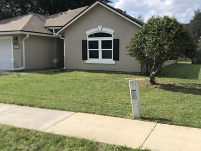 8229 Provincial Cir S, Jacksonville, FL 32277