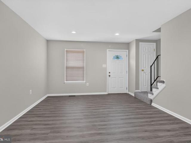 8220 Marlton Court