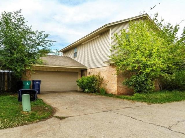 8220 NW 10th St Apt 18, Oklahoma City, OK 73127