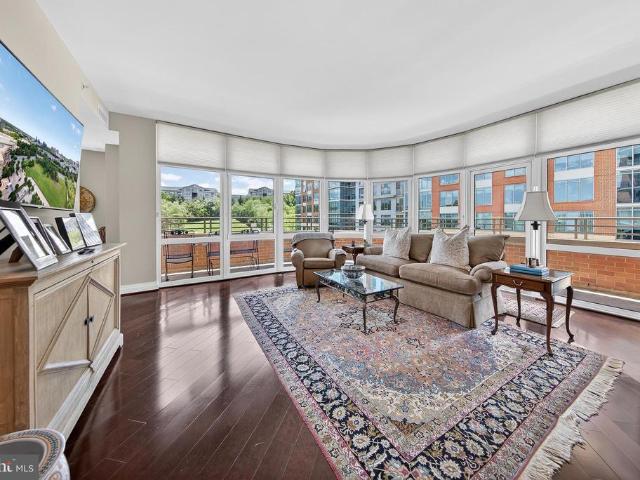 8220 Crestwood Heights Drive # 407