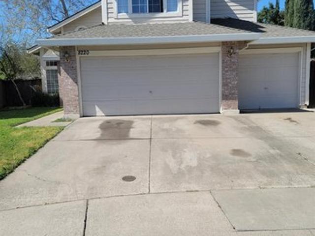 8220 Exbourne Cir, Sacramento, CA 95828
