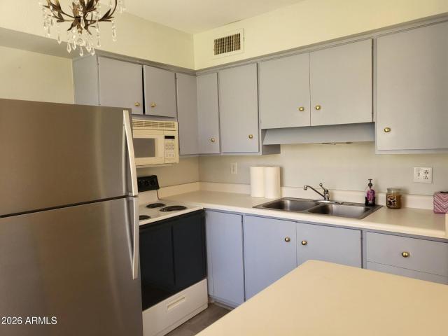 8220 e garfield street # m123