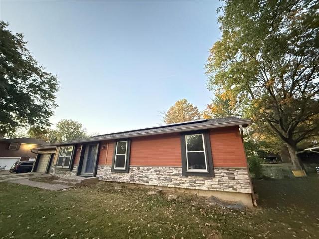 8220 Freeman Ave, Kansas City, KS 66112 | MLS #2585 | Compass