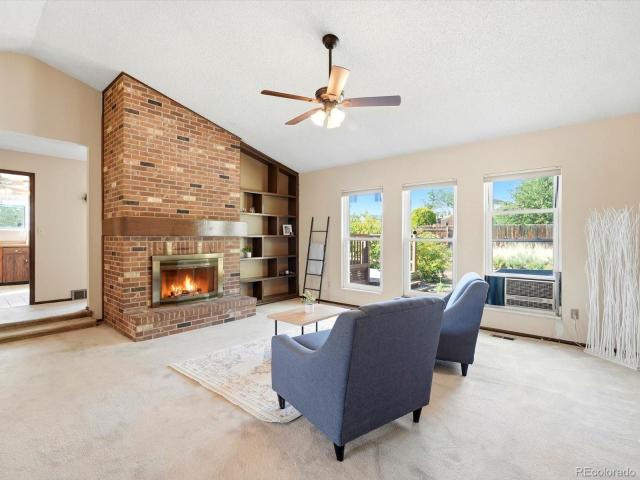 8220 Hoyt Way