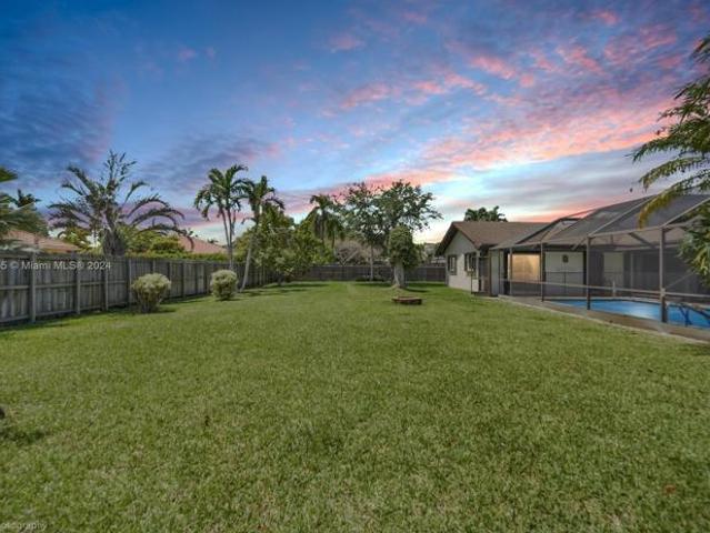 8220 SW 192nd St, Cutler Bay, FL 33157