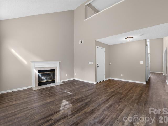 8220 Upsall Court
