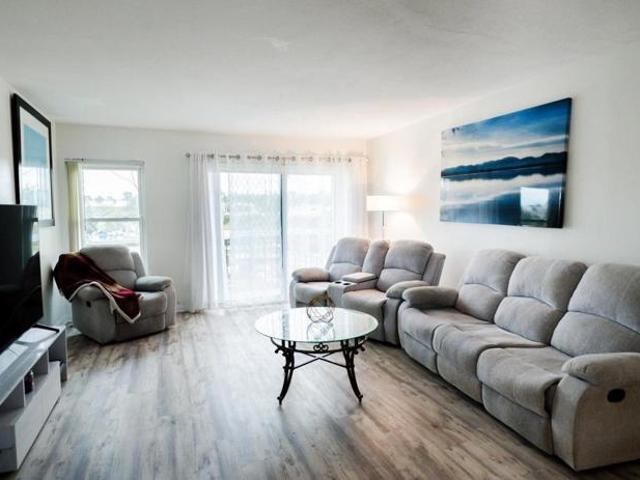8220 Vincetta Dr #40, La Mesa, CA 91942