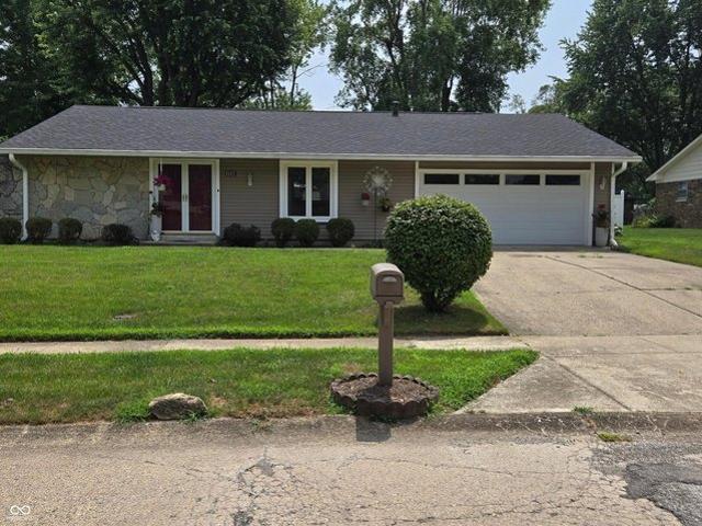 8221 Orchid Ln, Indianapolis, IN 46219